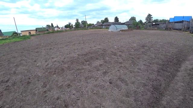 Сезон огорода в деревне пришол.