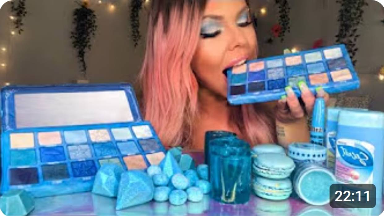 АСМР СЪЕДОБНАЯ ПАЛИТРА JEFFREE STAR BLUE BLOOD (ПОДДЕЛКА), КОНФЕТНЫЙ МАКИЯЖ, БРИЛЛИАНТЫ, СТОПКА MUKB
