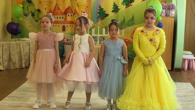 ДС329 выпускной группа Рябинка