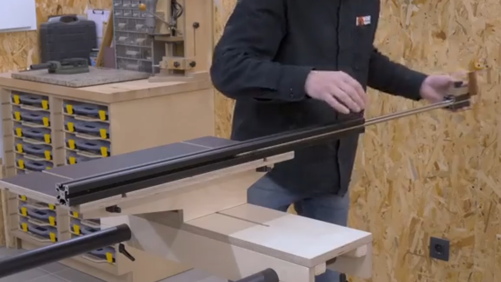 Универсальный трек упор для торцовки и не только.