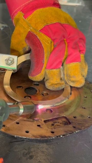 ⁉️ Как сварить нержавейку и латунь медной проволокой? Очень просто — LiMark 2000 Вт ⚡️