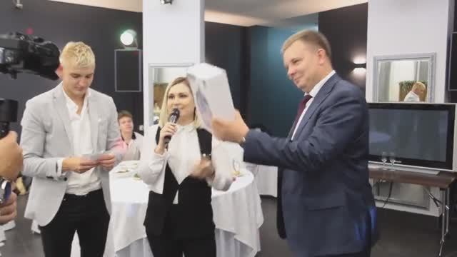 О подарках на свадьбу. Рекомендации ведущей и организатора Анастасии Миловановой.mp4