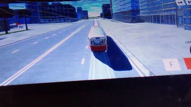 Перевожу пассажиров на своём трамвае по всему городу. Работаю водителем трамвая в городе.