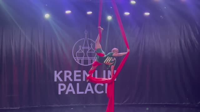 Африканский цирк в отеле Kremlin Palace.