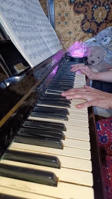 Мелодия из фильма Профессионал Ennio Morricone фортепиано