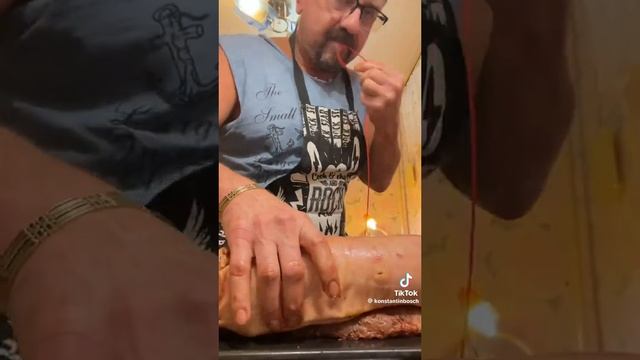 Рулет горячего копчения свиной