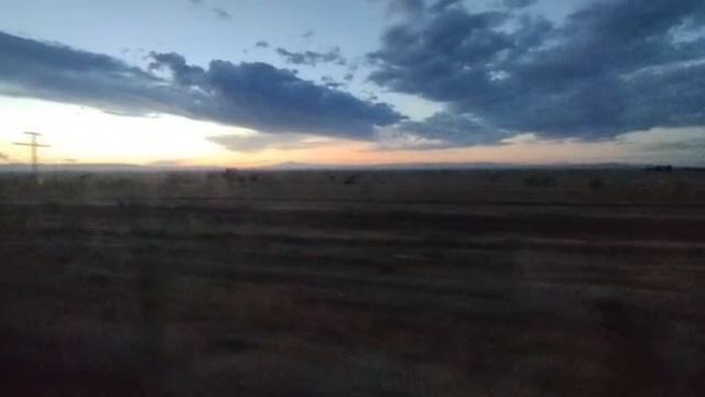 12 мая. Встречаю рассвет где-то севернее Алма-Аты.