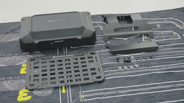 Видео установки бокового бокса STORM на BJ60PRO