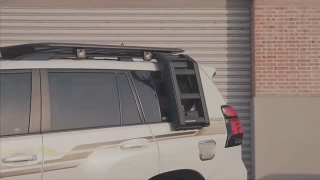 Боковая лестница Arcane Warrior STORM ladder на внедорожник