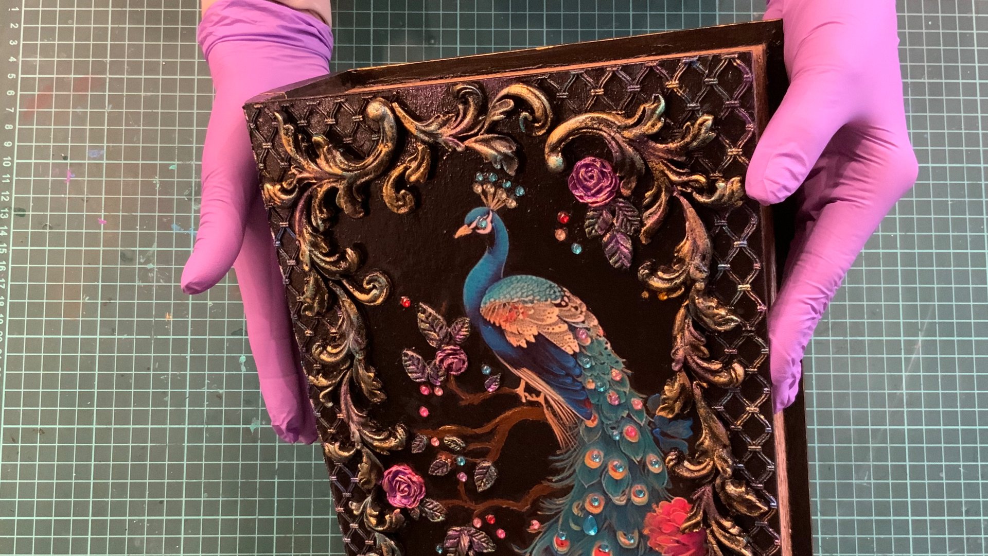 Шкатулка-фолиант в восточном стиле