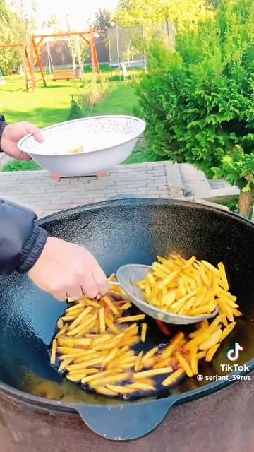 Картофель фри в казане