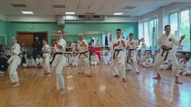 Каратэ. Аттестация на 1 кю. Алексей успешно прошёл её, сдал на 1 кю.  Молодец!