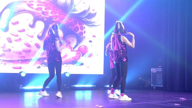 Фестиваль ORNAMENT территория движения.  Концерт-холл КИНО. LEGENDA NATTY.