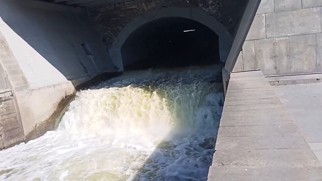 Плотинка - красивое место в Екатеринбурге.