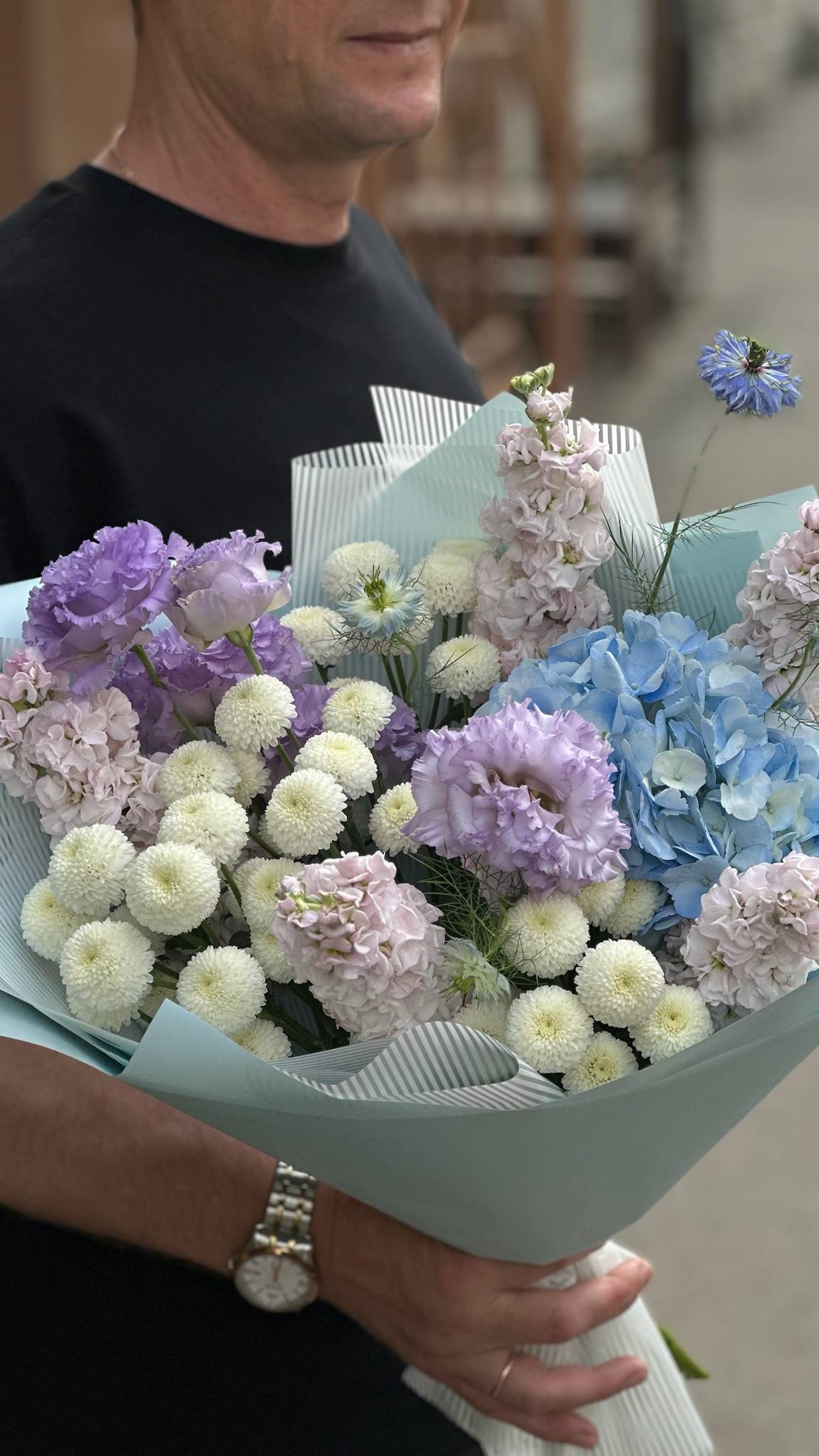 Заказать авторский букет «Нежные мотивы» с доставкой в Саратове - «Цветы Луны» обзор