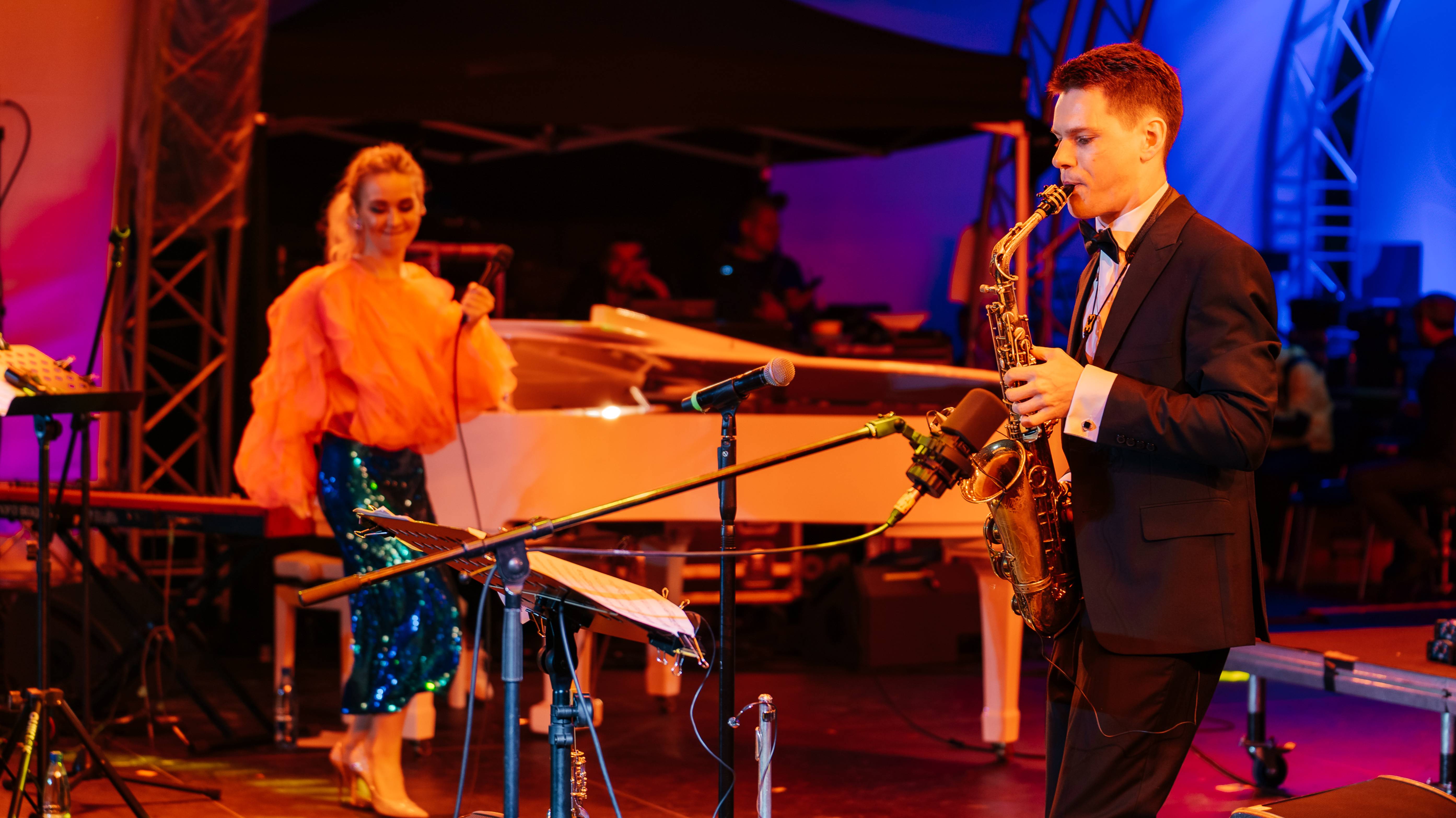 Виктория Каунова и квартет Ильи Морозова - Happy People