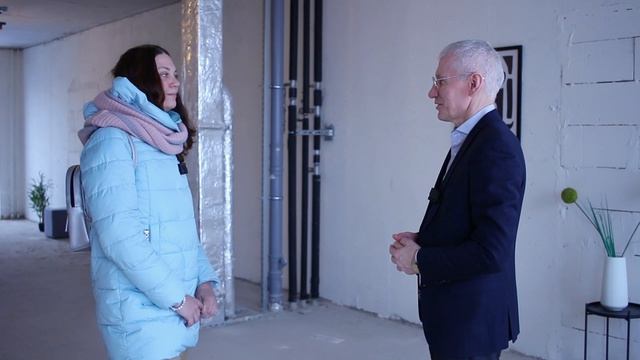 Реакция дизайнера - архитектора на хоумстейджинг при осмотре квартиры, предназначенной для продажи.