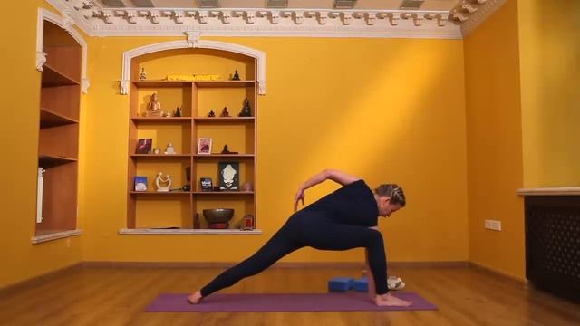 Земкова Ольга. ЙОГА ДЛЯ НАЧИНАЮЩИХ - Идеально подобранный комплекс на 30 минут