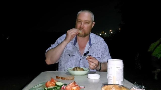 Жареный лещ. Мукбанг на рыбалке ночью. #мукбанг