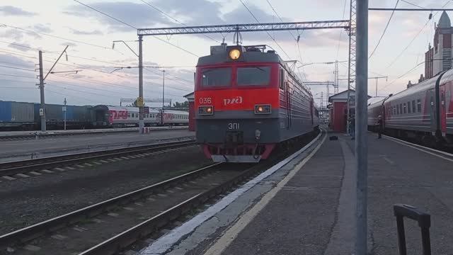 Прибытие поезда №301 на станцию Барнаул