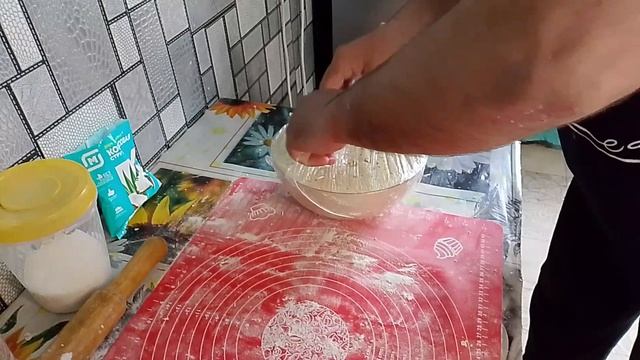 Сосиски в тесте и бонус Кокосовые рулетики от Дяди Саши !