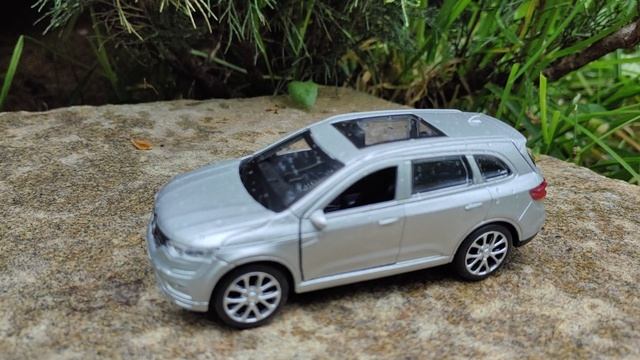 Модель Renault Koleos второго поколения от Технопарка