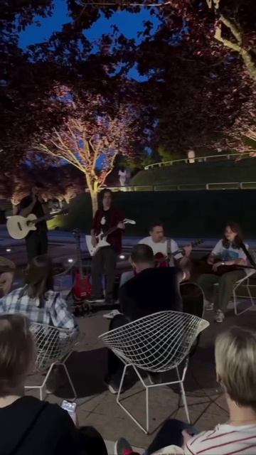 В парке Галицкого (Краснодар) бывают и вот такие вечера!