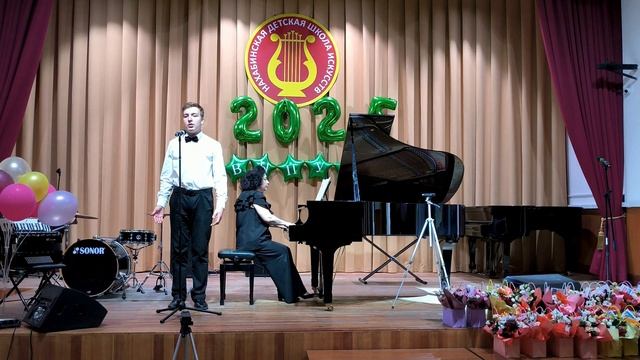 Муз. А. Петрова, сл. Т. Харрисона (перевод Т. Калининой) - "Песня о материнской любви".