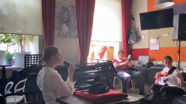 Наутёк. Мураками. На репетиции. Школа рока  «The Road».