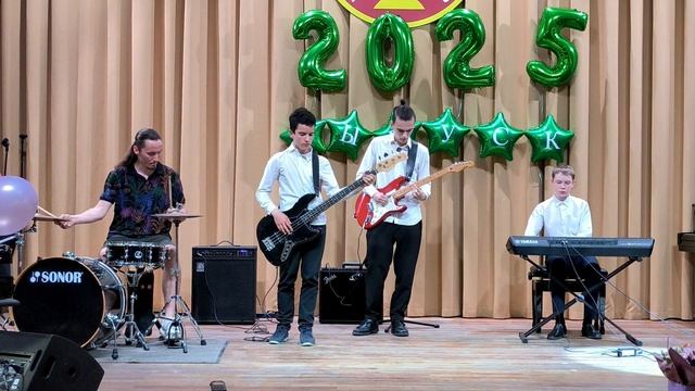 Эдди Харрис - «Goin` home» («Дорога домой»), Маурисио Энихор - "Это было уже".