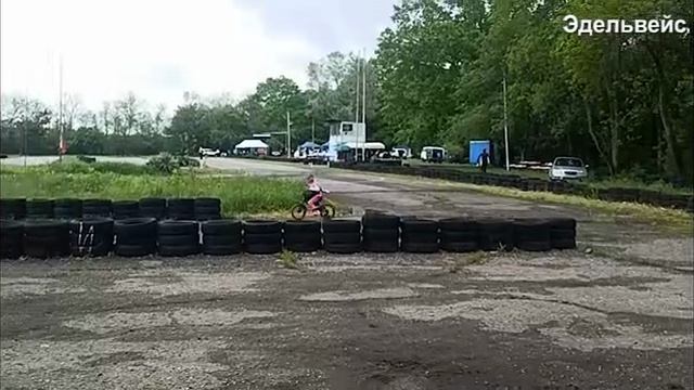 Соревнования по картингу