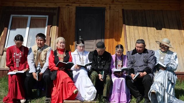 Күүкэй нэһилиэгиттэн Алексеевтар