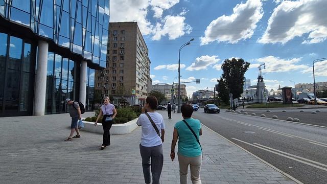 Первая прогулка