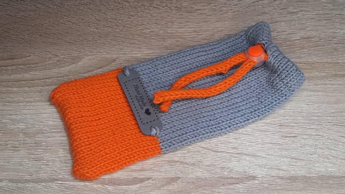 ✔МК по вязанию стильного чехла для очков или телефона спицами