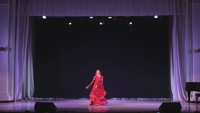 Фьюжн беллиданс
Исабелла Фернандез
СВТ Шарифа