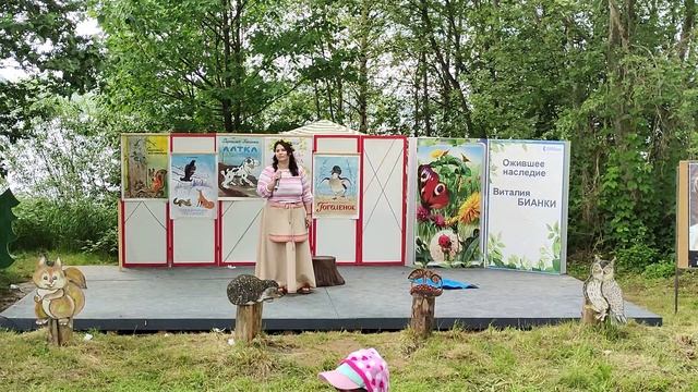 Родники, родники у истока, у реки. Только воды глубоки далеко от берега. Праздник на берегу Боровно