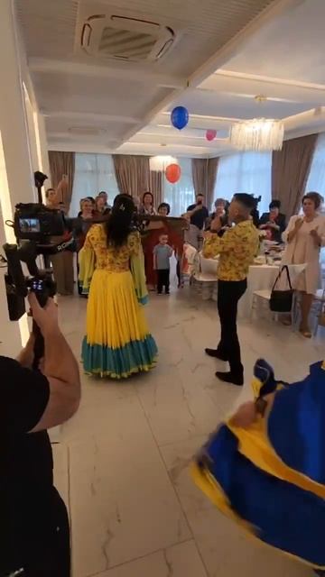 Юбилей и песня «Пей до дна»