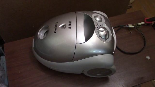 Пылесос Elenberg VC-2027. Можно ли поставить шланг от другого пылесоса?