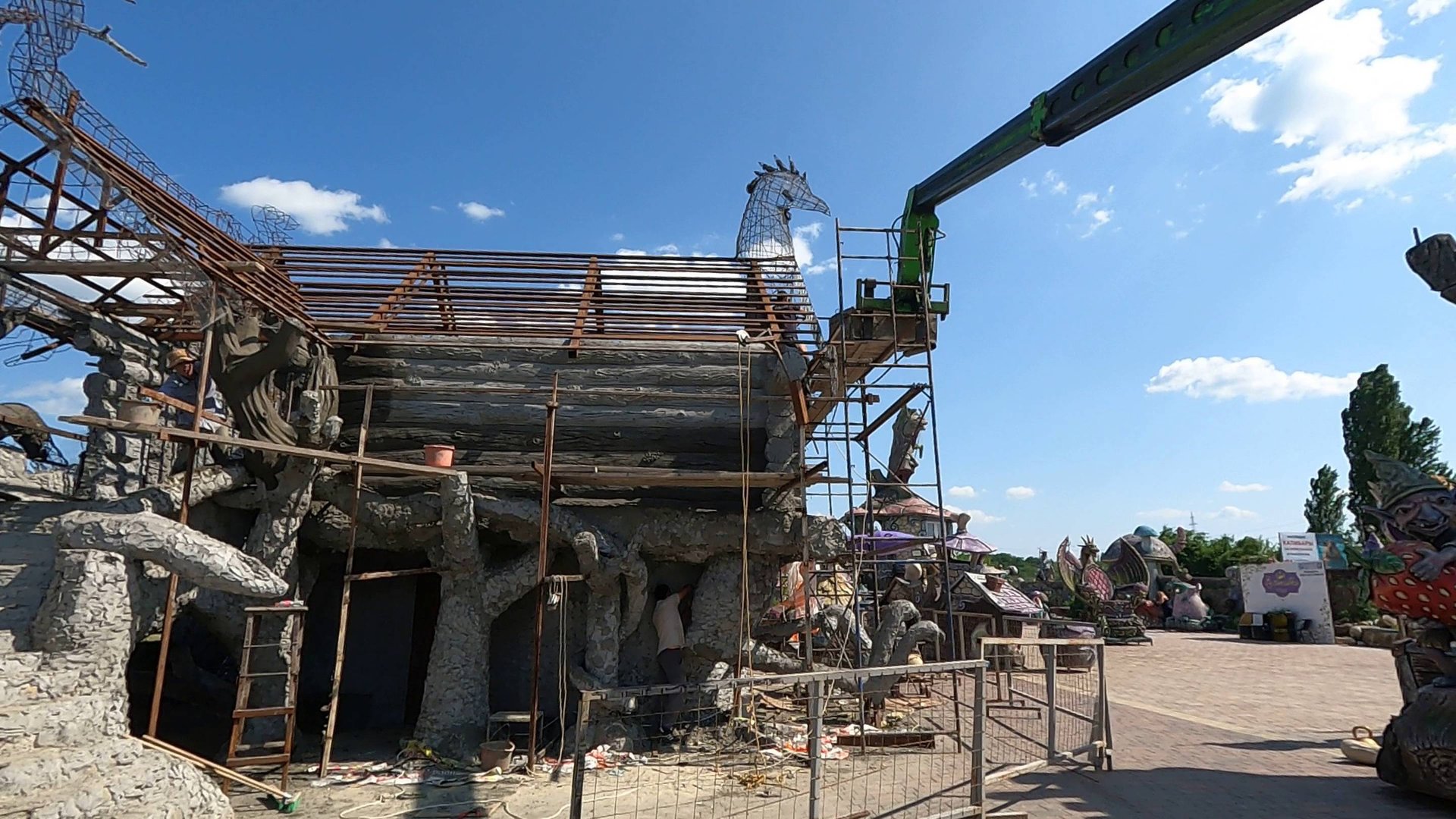 строительство дачного дома  без  кирпича дом бабы Яги.