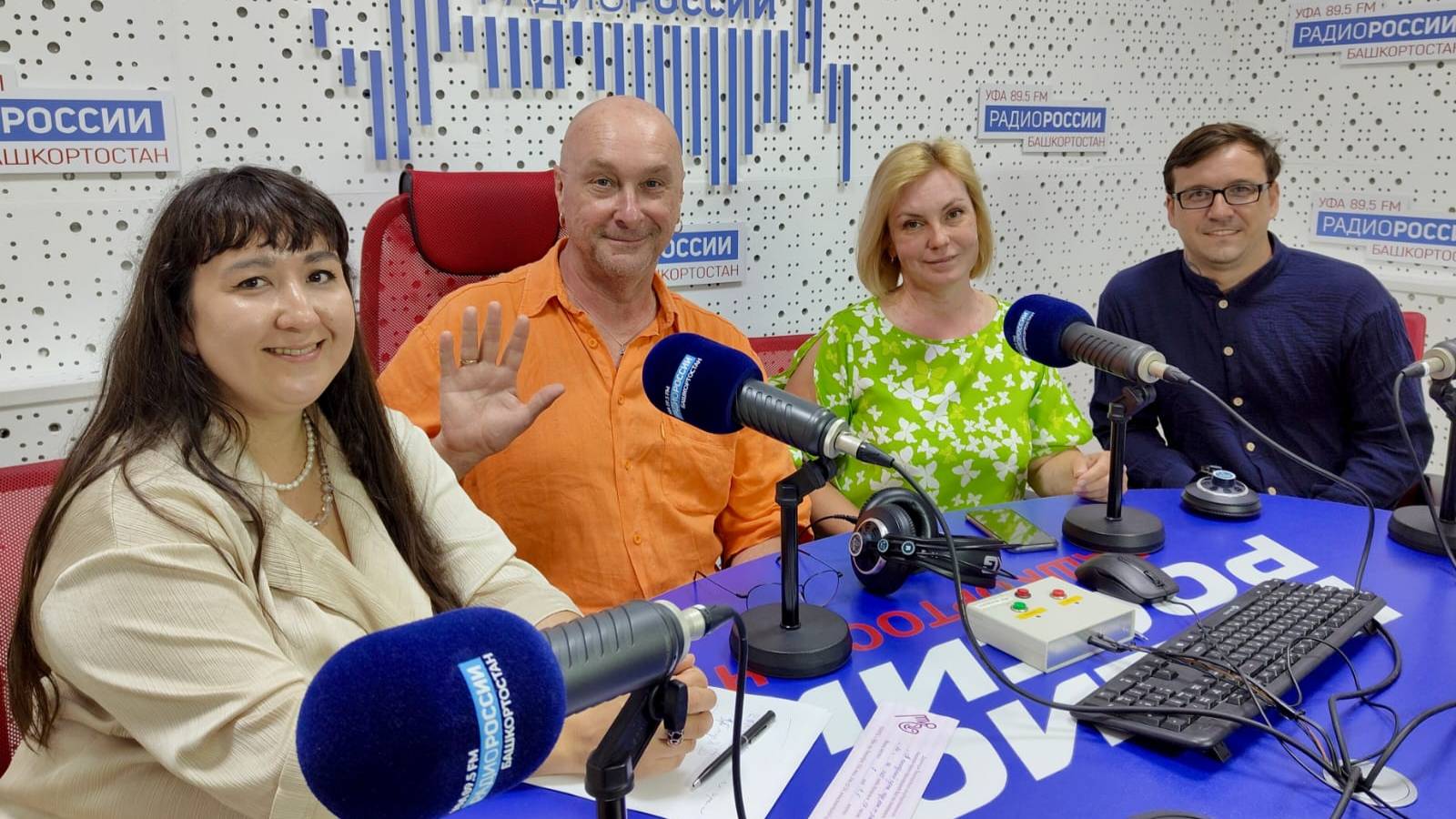 "Самовар" 10 июня: итоги сезона и рассказ о премьере спектакля в Театре кукол