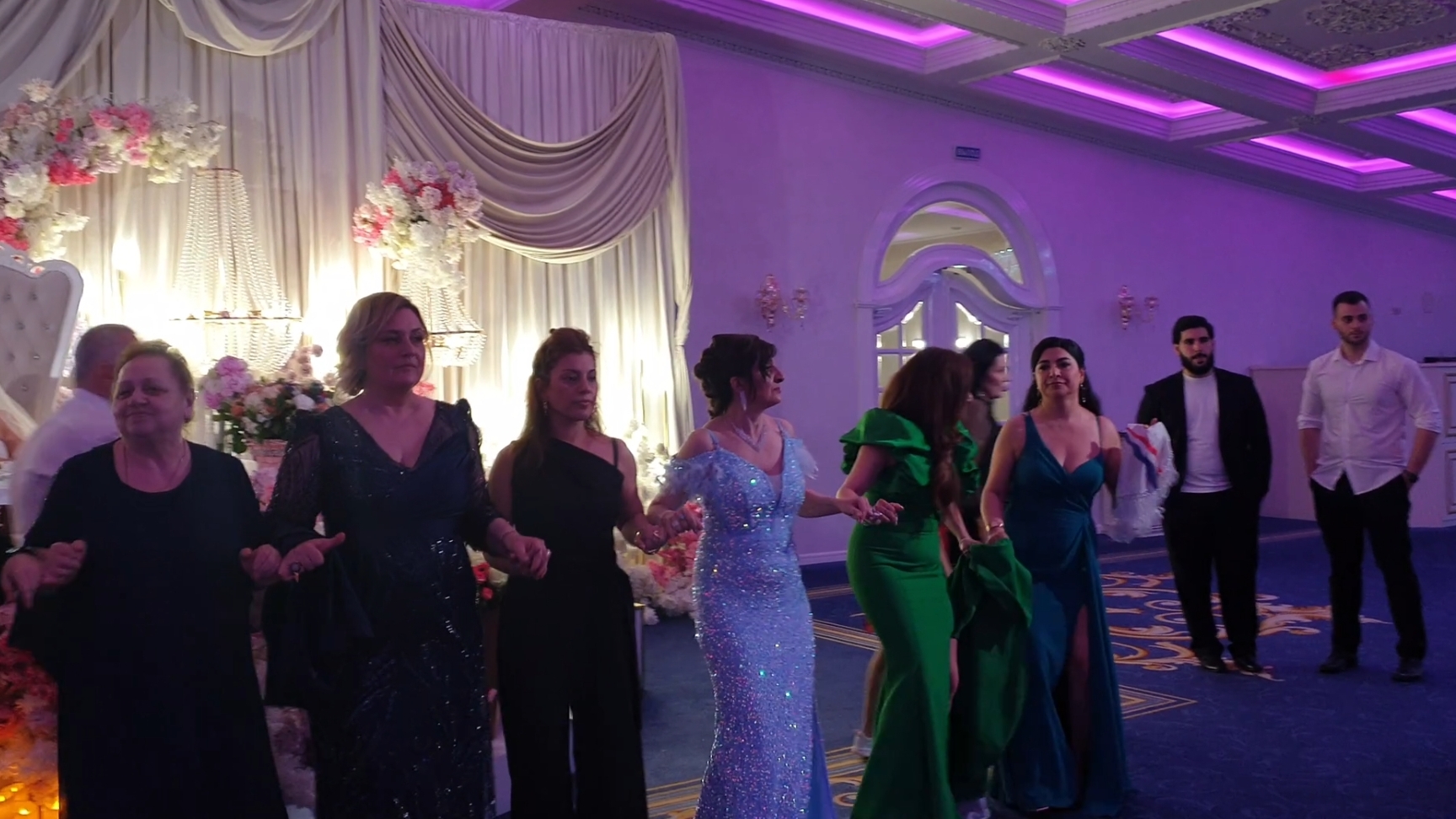 Ассирийская 🔵⚪ свадьба в Москве 🎊. Мирза 💞 Милена 🥂.Танец Хиггя. 06.06.2025