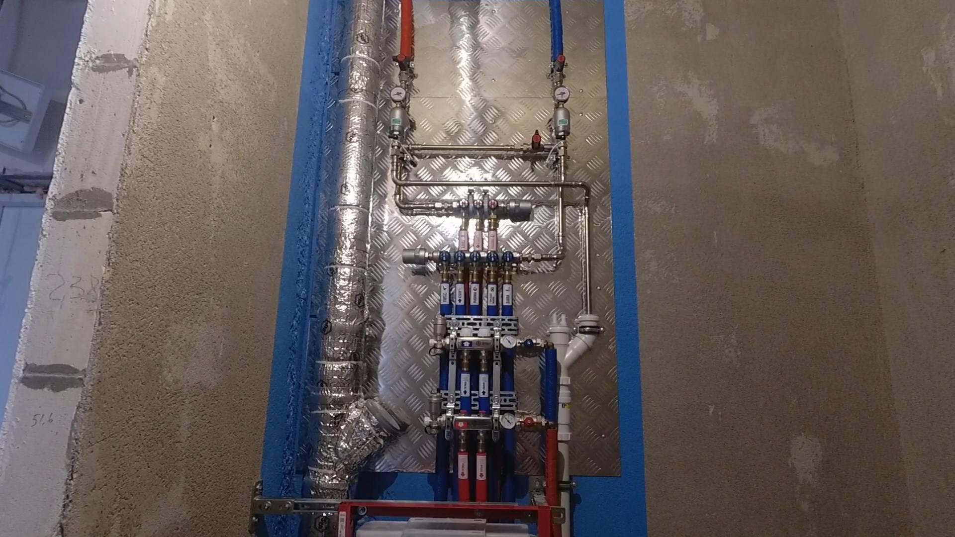 ЖК Holland park замена отопления от застройщика ПИК, сантехника в квартире Николая Озерова д.8, к.1