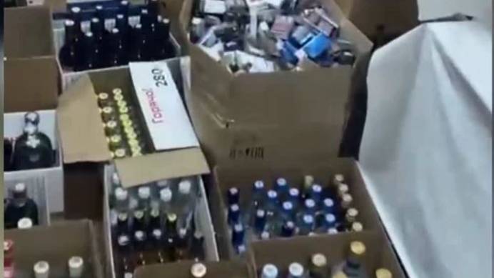 В Карачаево-Черкесии полицейские пресекли торговлю алкоголем без лицензии и сигаретами без акцизов