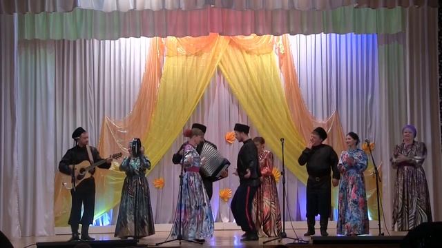 Казачья шуточная «Из-за горочки туманик выходил», пгт. Емельяново, Красноярский край