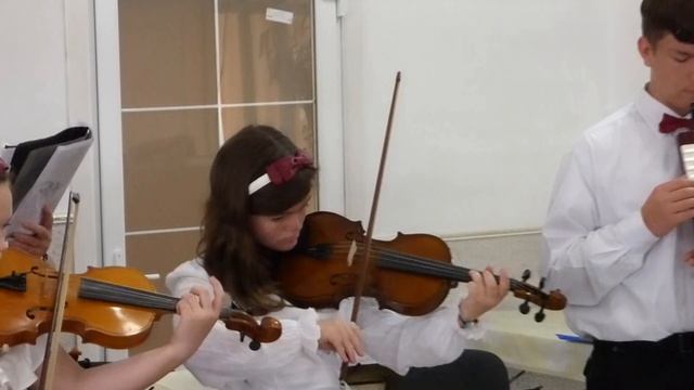 Возрадуйтесь же, люди, Христос воскрес,  песня   31.05.2025