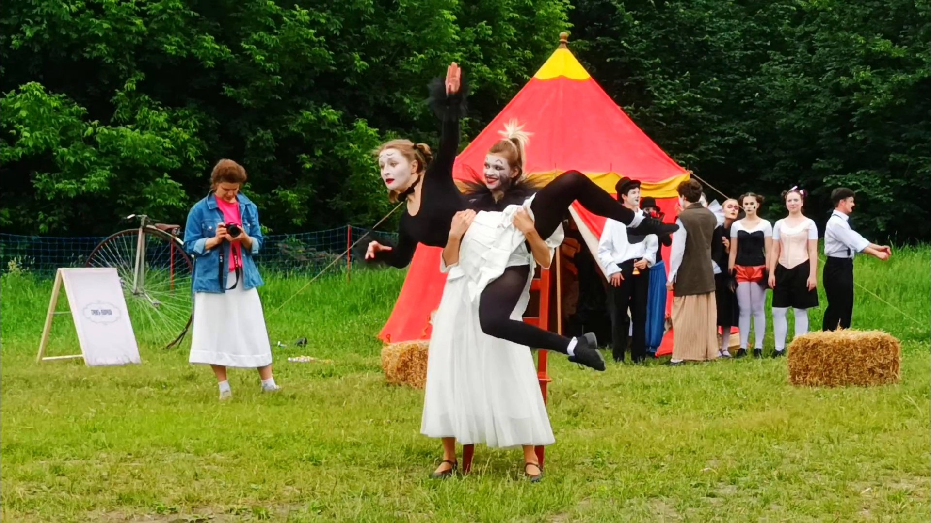 ВРЕМЕНА И ЭПОХИ - 2025 (Выступление циркачей!)