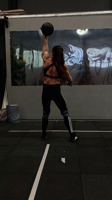 Турецкий подъем 24 кг.mp4