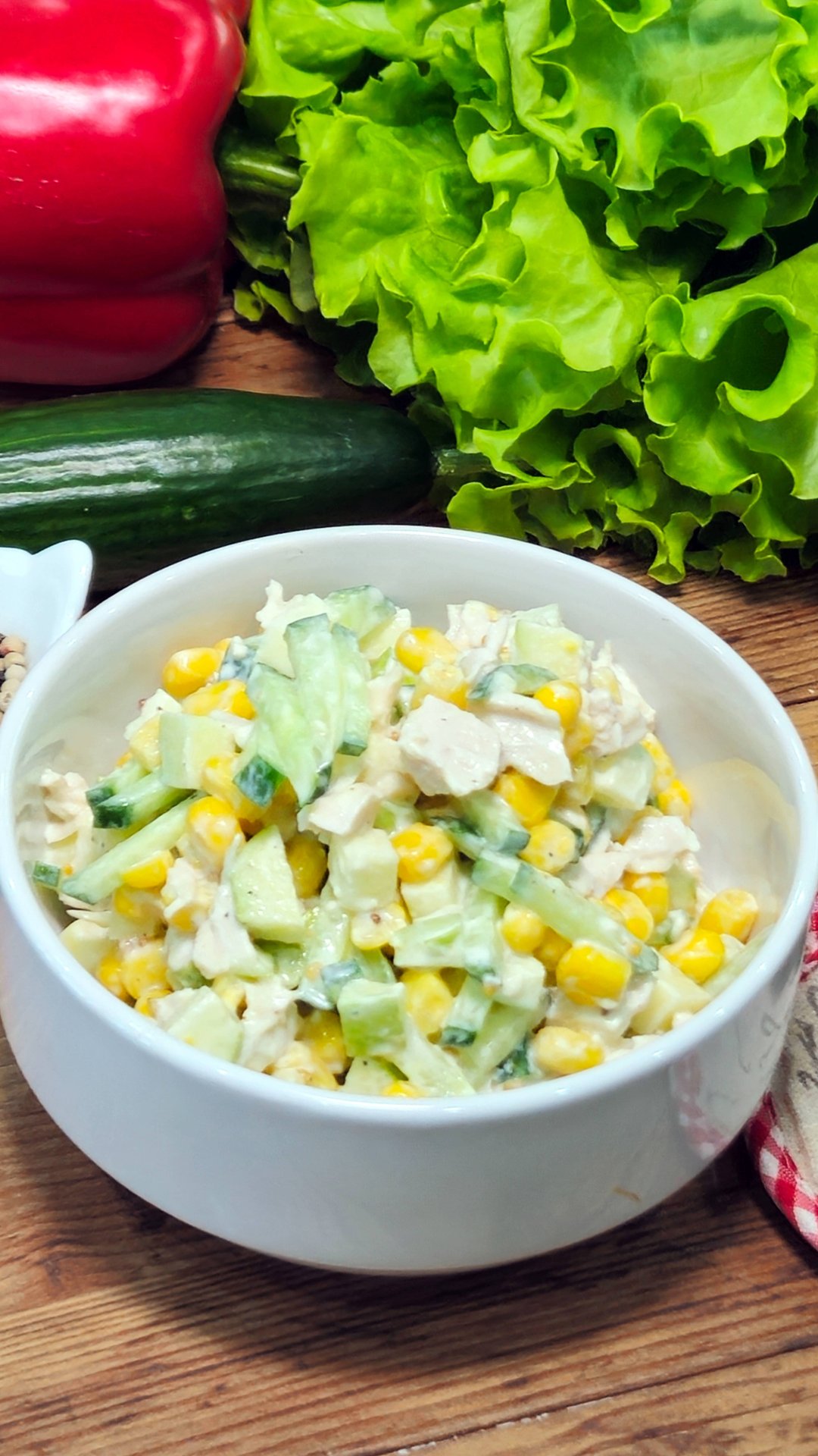 Лёгкий Салат С Куриной Грудкой И Яблоком