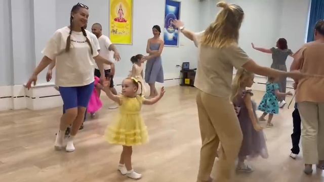 Маленькая театральная студия. Включаем родителей в занятие