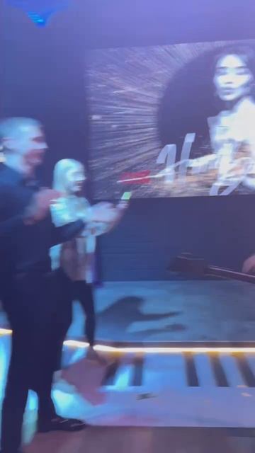 Вечер в караоке: сюрприз и праздник